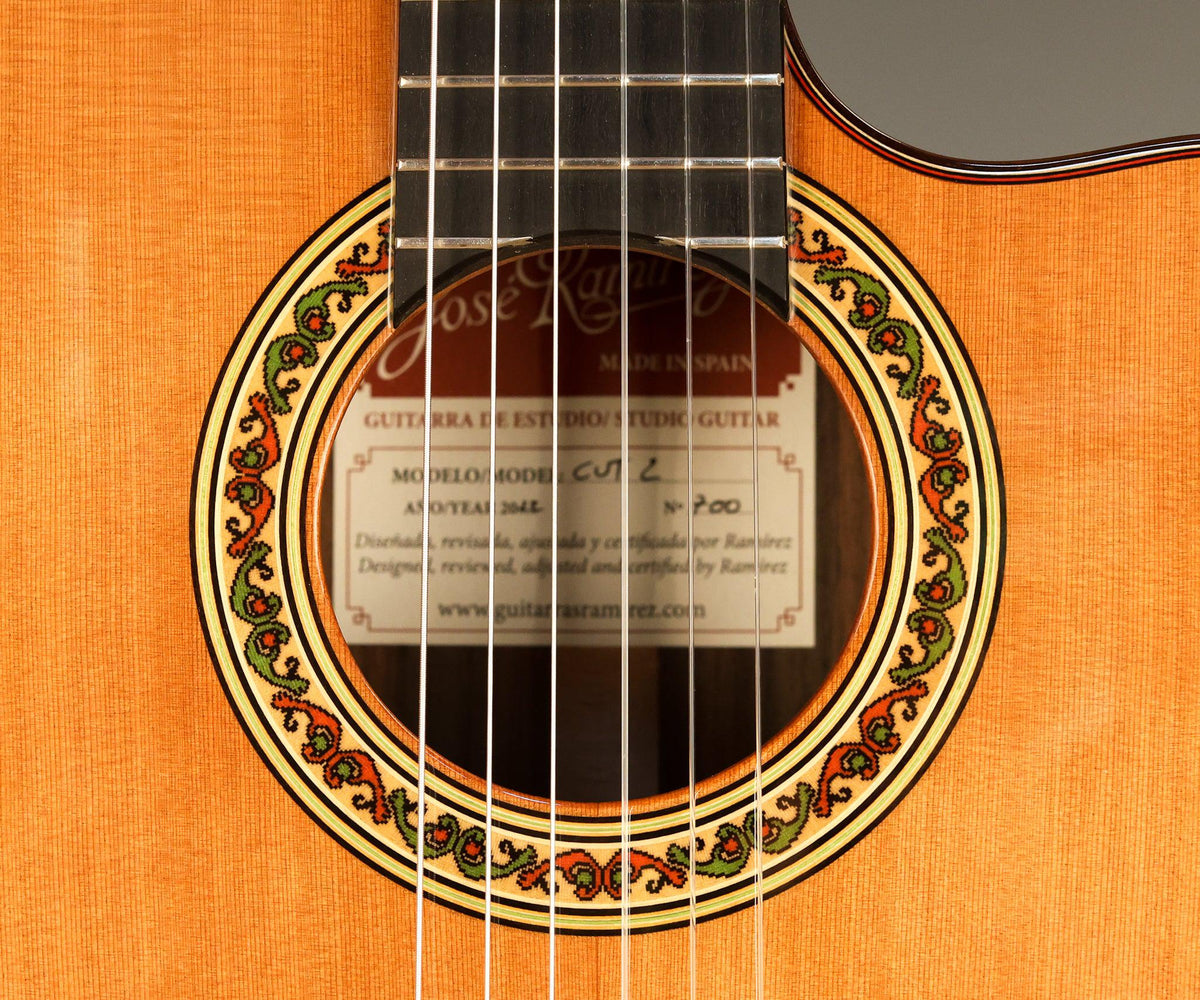 Ramirez Cut 2 Cedar Classical Guitar w/ Fishman ProBlend Preamp